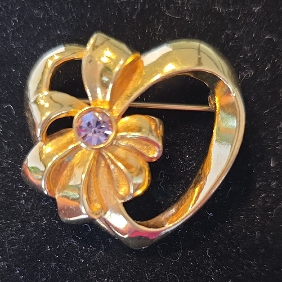 Avon | Jewelry | Vintage Avon Open Heart With Purple Crystal Brooch 5 X ...